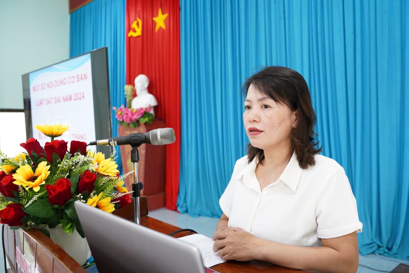 Lân Phong- Tuyên truyền Luật đất đai và các văn bản liên quan đến đất đai